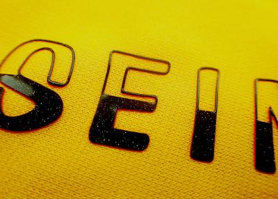 China Custom Silicone Rubber Heat Transfer Patches 3D Logo Clothing Labels 140-160C for sale