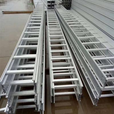 China Perforated Galvanized Steel Cable Tray and Ladder 150mm 300mm Width Full Size for sale