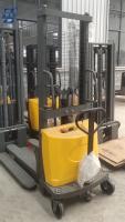 China DC motor 1.5T Semi Electric Pallet Stacker with lifting height of 1.6m 2m 2.5m 3m 3.5m for sale