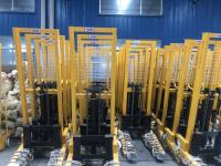 China 1000 2000 3000kg 1 2 3 ton hydraulic manual hand forklift pallet stacker price 1.6 2 3m price for sale