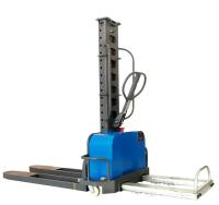 China DC motor 500kg 600kg 700kg  capacity Electric portable stacker  Self-boarding forklift  for space-saving loading and unloading for sale