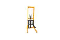 China Garment Shops 1T 3T 1.6 Meters Hand Lift Stacker Height Truck Manual for sale