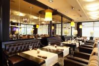 China Customized Hotel Restaurant Furniture Modern Wood Fabric Dining Chairs for sale