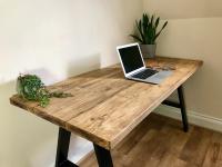 China China Manufacture of OEM/ODM Customized Solid Wood Frame Desk for Apartments and Villas for sale