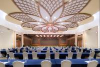 China OEM/ODM Customized Elegant High End Hotel Furniture with Solid Wood Collection for Commercial Club for sale
