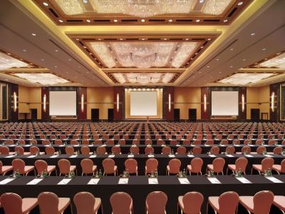China OEM/ODM Customized Corporate Commercial Collection solution with Solid Wood for Commercial Club Furniture for sale