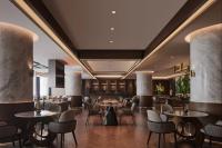 China Customization Modern Wooden Metal Fabric Leather Table Chair Furniture for Hotel Dining Room Bar Cafe for sale