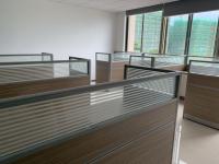 China CUSTOM COMBINED OPEN-PLAN OFFICE PARTITION CUBICLE, MULTI-STAFF COMBINED WORKSTATION WITH STORAGE CABINET. PREMIUM MELAMINE DESKTOP & ALUMINUM GLASS DIVIDER, COMPETITIVE FACTORY PRICE for sale