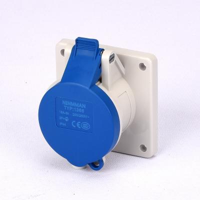 China Industrial Single Phase16A 230V IP44 Panel Mounted Socket IEC standard for sale