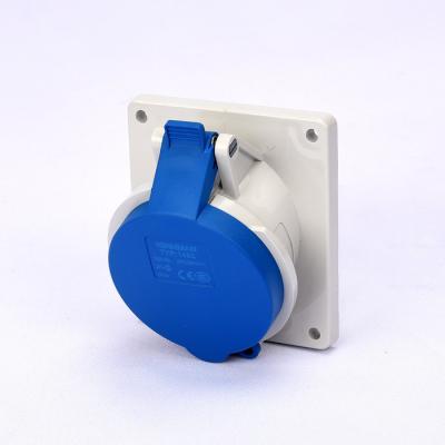 China 3P 16A 220V Electrical Panel Mounted Socket Single Phase Waterproof for sale