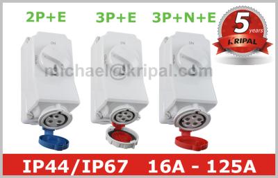 China Mechanical Interlock Industrial Power Switched Sockets , Single / Three Phase for sale