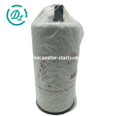 China EexcavaStart Fleetguard FS20121 Excavator Fuel Water Separator Filter 5528103 for sale