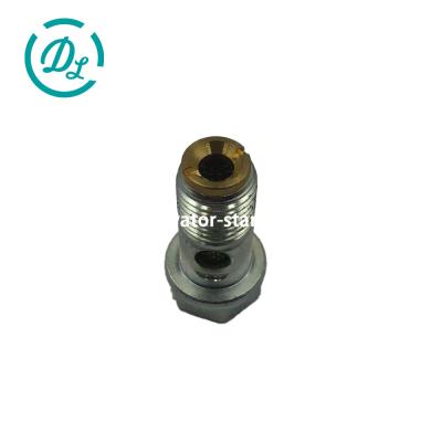 China EexcavaStart ISUZU 6BG1 Engine Eye Feed Bolt OEM 1-09675063-0 for sale