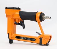 China 21 Gauge Pneumatic Staple Gun 8016 for Furniture Upholstery 60-100psi for sale
