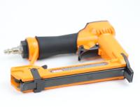 China 21 Gauge Pneumatic Staple Gun 8016 for Furniture Upholstery 60-100psi for sale