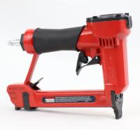 China 22 Gauge Pneumatic Staple Gun 7116S for Furniture Upholstery 60-100psi for sale
