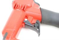 China 22 Gauge Pneumatic Staple Gun 7116S for Furniture Upholstery 60-100psi for sale