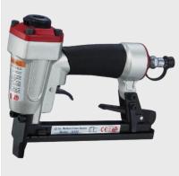 China 22 Gauge Fine Crown Air Pneumatic Staple Gun 1010F for Upholstery 60-100psi for sale