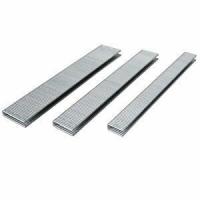 China 18 Gauge 1.25mm 1/4 Crown 25mm Pneumatic Staple for Furniture Decoration 9025 for sale