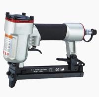 China 20 Gauge Fine Crown Air Stapler 422J for Furniture 3/8 to 7/8 Inch 60-100psi for sale