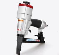 China Heavy Duty 22 Gauge Fine Crown Air Pneumatic Staple Gun 7116 Long Nose for Furniture Upholstery for sale