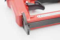 China 22 Gauge Fine Crown Air Stapler 7116 Hand Press Screwdriver Startup 60-100 PSI for sale