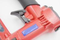 China 22 Gauge Fine Crown Air Stapler 7116 Hand Press Screwdriver Startup 60-100 PSI for sale