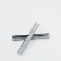 China 20 Gauge 84 Series Galvanized Industrial Wire Staples 12.2mm Crown 0.55mm Thickness for sale