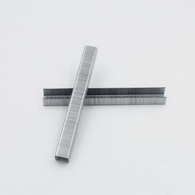 China 21 Gauge 84 Series Fine Crown Air Staple 8414 9/16 Inch for Upholstery Applications for sale