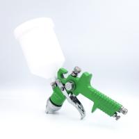 China 600ml Plastic Pneumatic Paint Spray Gun Paint Sprayer for sale