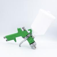 China 600ml Plastic Pneumatic Paint Spray Gun Paint Sprayer for sale