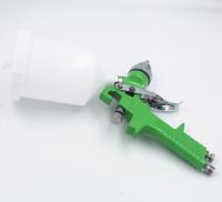China 600ml Plastic Pneumatic Paint Spray Gun Paint Sprayer for sale