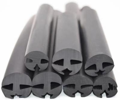 China Various specifications Rubber car front and rear windshield moulding,EPDM car windshield seal strip for sale