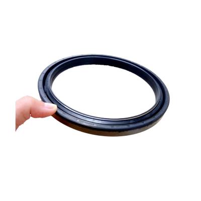 China Wheel Hub TC Oil Seal FKM Cassette 136.8*165*13 For Trucks Dust Resistance for sale