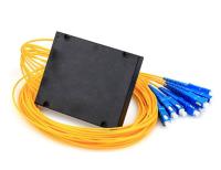 China 1*4 1*8 ABS Box Type Fiber Optic PLC Splitter With SC/APC Connector for sale