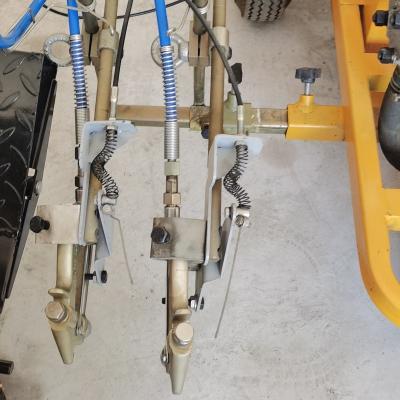 China Double Guns Airless Line Striper Asphalt Striping Equipment 0.5 GPM for sale