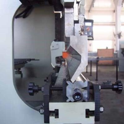 China Press Brake Tooling Punch and Die Set 42CrMo T7 Steel ±0.01mm Precision for CNC Hydraulic Bending Machine for sale