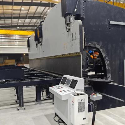 China 400 Ton CNC Hydraulic Press Brake 8000 mm Working Length DELEM DA53T Control for sale