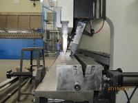 China Hydraulic Press Brake Tooling Die & Punching Mold for Metal Fabrication - Multiple Sizes & Configurations for sale