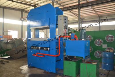 China 8.00MN Total Pressure Rubber Vulcanizer For Rubber Products 800mm Dayloigh for sale