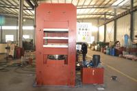 China Frame Type Vulcanizing Machine Automatic Temperature Control For Compression Molding for sale