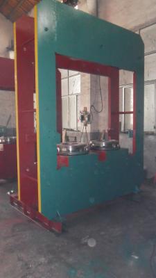 China 2.0MN Total Pressure Rubber Vulcanizing Press with PLC Control and Frame Structure Hydraulic Vulcanizing Press for sale
