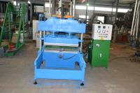 China Rubber Tile Vulcanizing Press with 3.0 Mn Total Pressure and Electricity/Stream Heating for sale