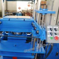 China 2RT Rubber Vulcanizing Press with 1.00 MN Total Pressure PLC Control and Electric Heating for sale