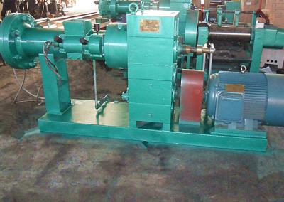 China Hot Feed Rubber Extrusion Machine for sale