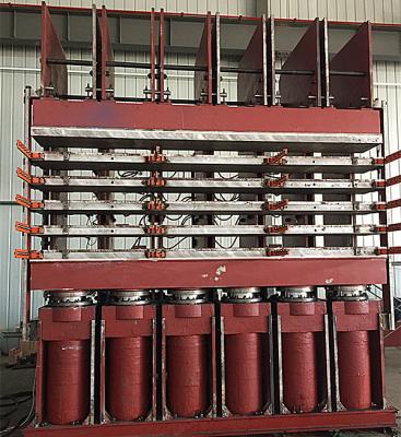 China Automatic Tire Tread Vulcanizing Machine with 800 Ton Total Pressure and 5500×360×70 Plate Size for sale
