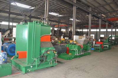 China EPDM Granules Making Machine Production Line with Oxidation Resistance Anti-Skid Performance and Water Seepage Ability for sale