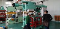 China 4000cc Horizontal Rubber Injection Molding Machine for making Insulator for sale
