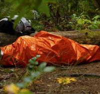 China 25mic Orange PE Aluminized Film Camping Emergency Sleeping Bag for sale