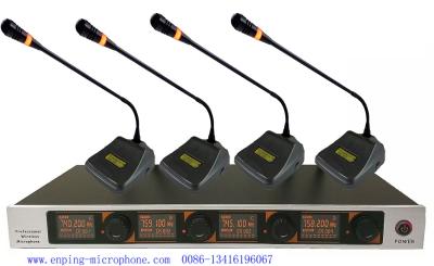 China UM-4000/3  four channels VHF meeting wireless microphone with screen  / micrófono / good quality for sale